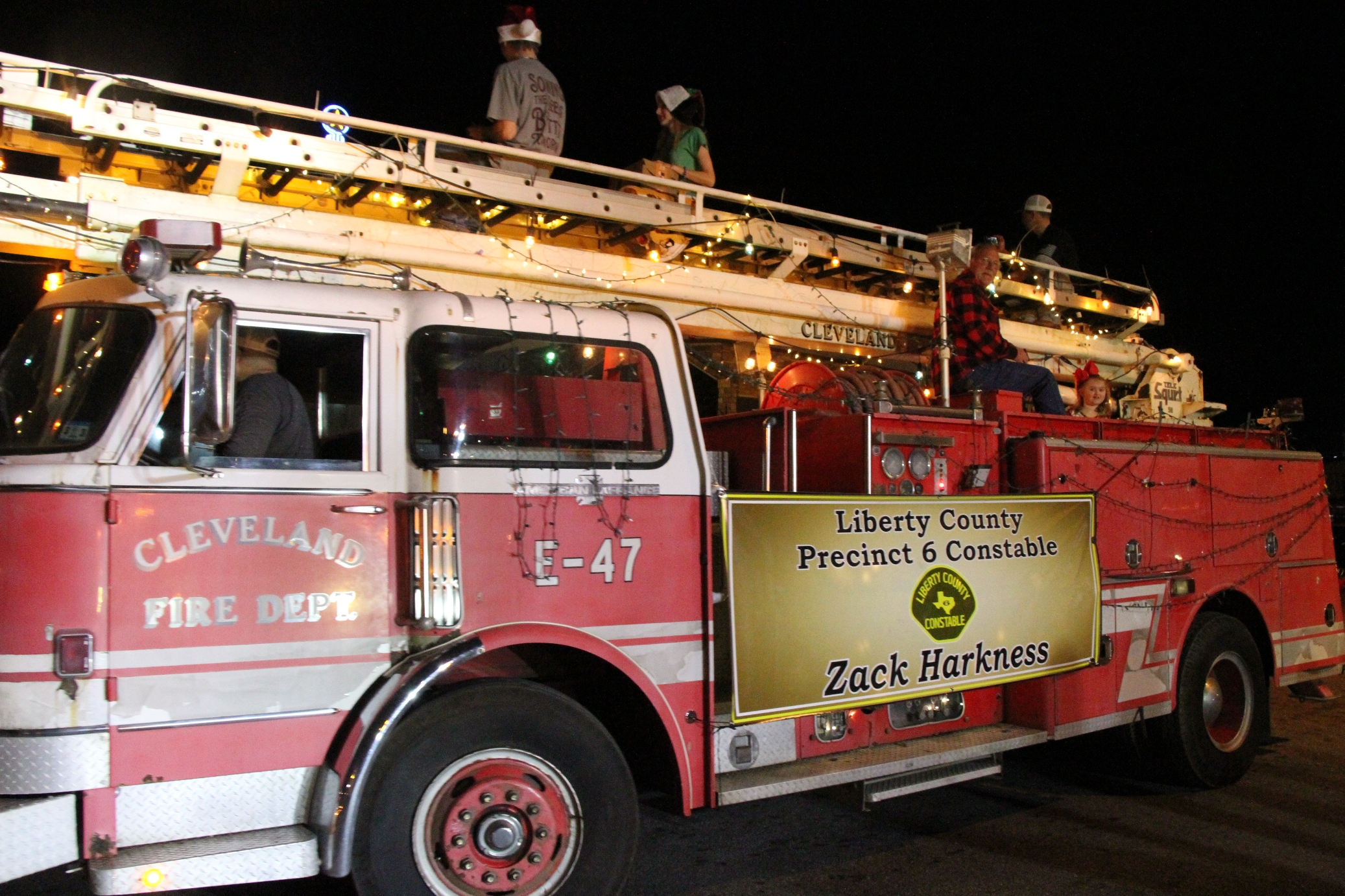 Photos: Hometown Christmas parade lights up downtown Cleveland ...
