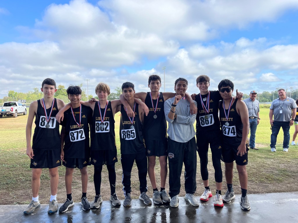 Panthers perform well at District cross country meet in Liberty ...