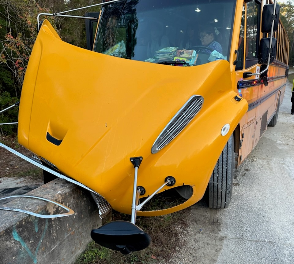 Six Dayton ISD students injured in bus crash Wednesday morning ...